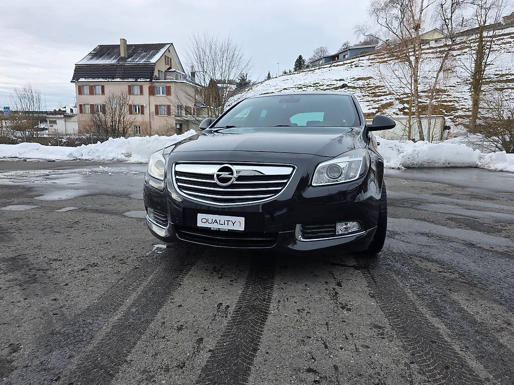 OPEL Insignia 2.0 Turbo Sport Edition 4WD im Kanton St. Gallen - tutti.ch
