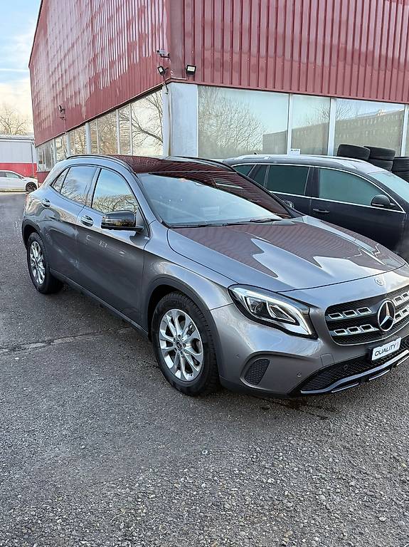 MERCEDES-BENZ GLA 200 Night Star 7G-DCT im Kanton Zürich - tutti.ch