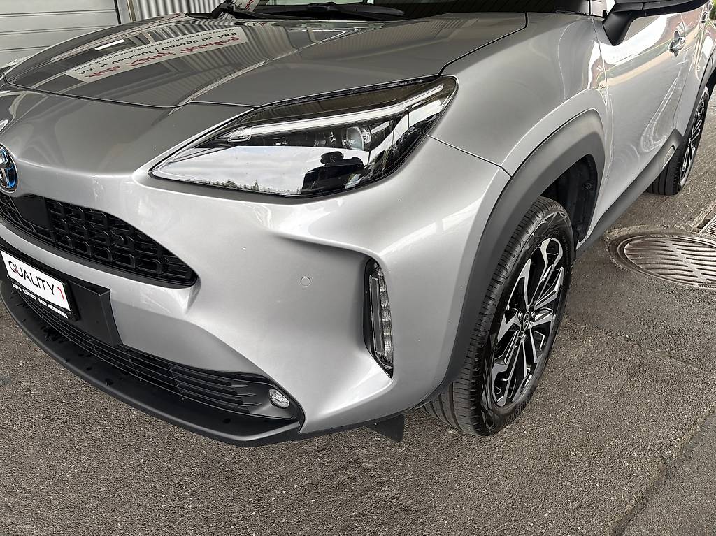 TOYOTA Yaris Cross 1.5 Trend e-CVT AWDi im Kanton Bern - tutti.ch