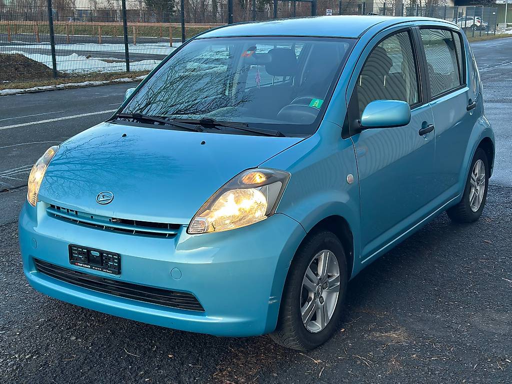 DAIHATSU Sirion 1.3 eco-4WD Automatic im Kanton St. Gallen - tutti.ch