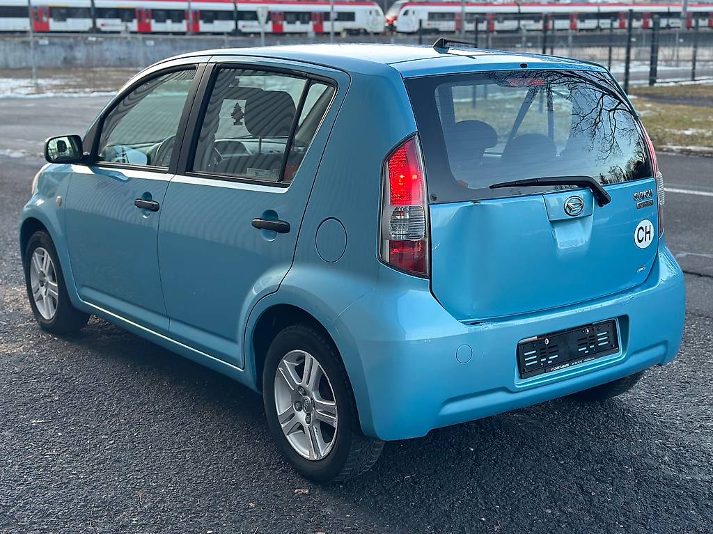 DAIHATSU Sirion 1.3 eco-4WD Automatic im Kanton St. Gallen - tutti.ch