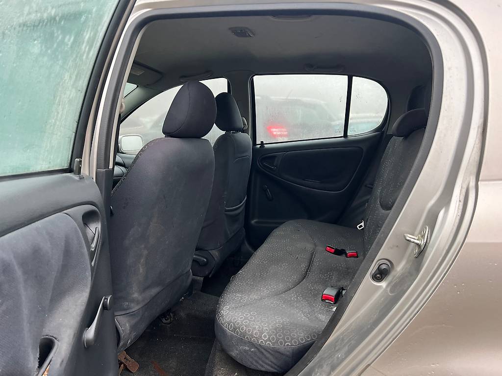 TOYOTA Yaris 1.3 Linea Sol im Kanton Zürich - tutti.ch