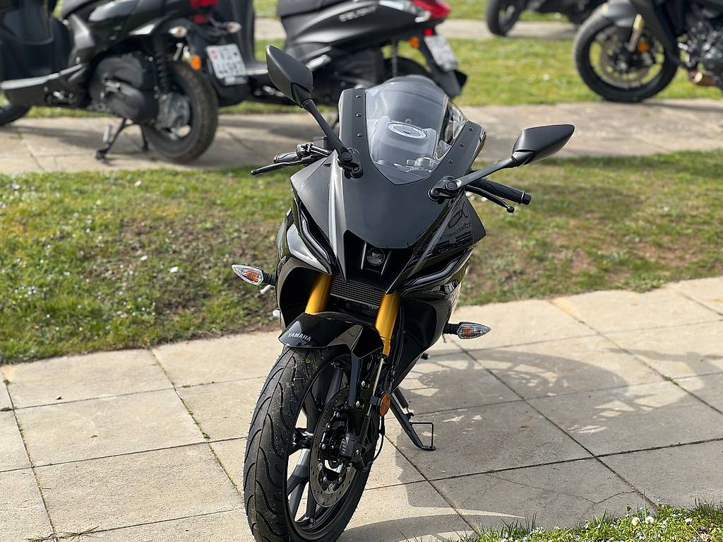 YAMAHA YZF-R 125 ABS im Kanton Waadt - tutti.ch