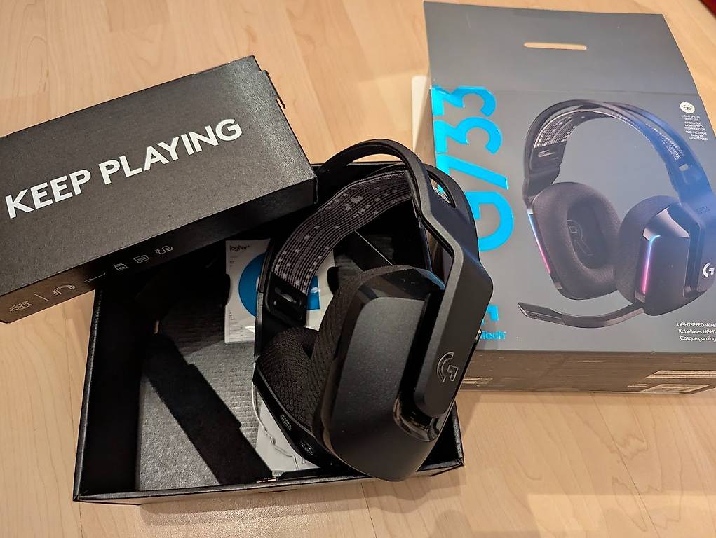 Logitech G733 - Headset Neuwertig im Kanton Aargau - tutti.ch
