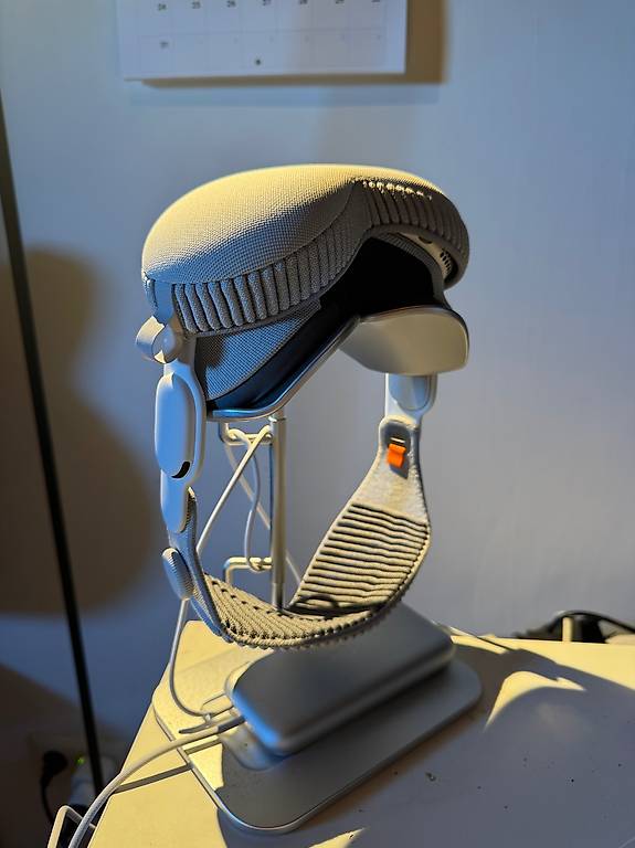 Apple Vision Pro 512GB, M 21W Ständer, org. Tranpsorttasche Cantone ...