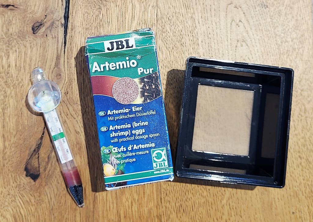 Amazonas Nano Cube 10 L + Artemia Salina Cantone Berna - tutti.ch