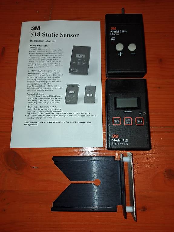 ESD 3M 718 & 718A Static Field Sensor & Air Ionizer Test Kit im Kanton ...