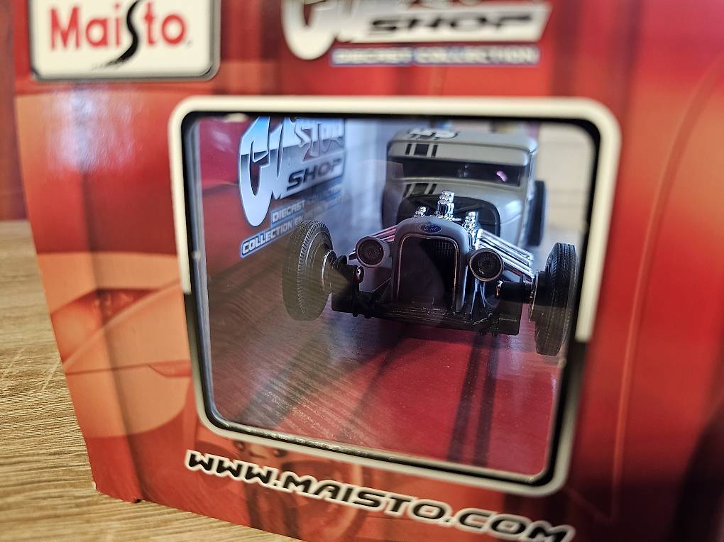 29'Ford Hot Rod Model A 1:24 Neuwertig im Kanton St. Gallen - tutti.ch