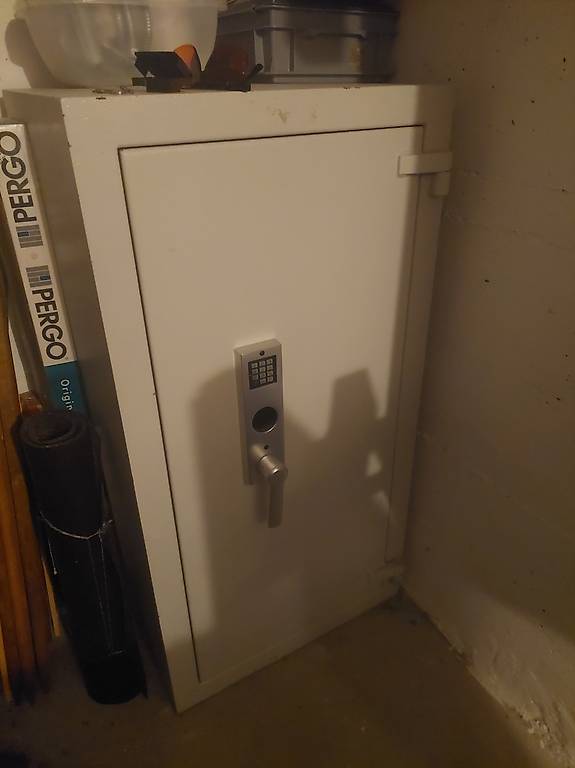 Tresor 1,3 m hoch Sicherheitsstufe VdSI im Kanton St. Gallen - tutti.ch