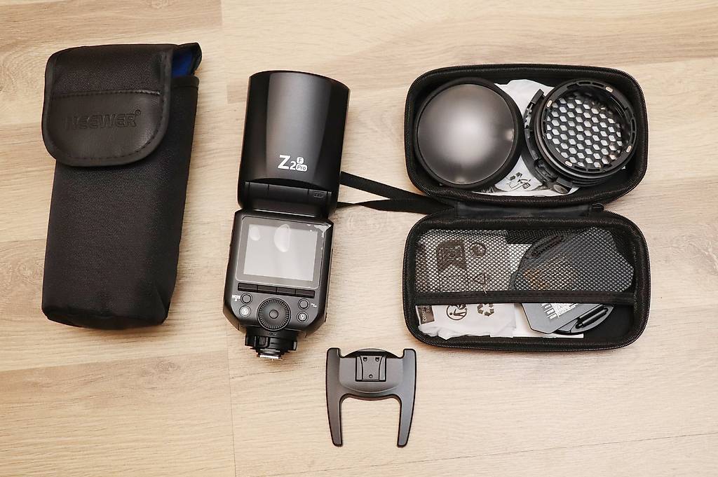 NEEWER Z2 PRO-F TTL Round Flash Fujifilm GFX 50 100 100S II im Kanton ...