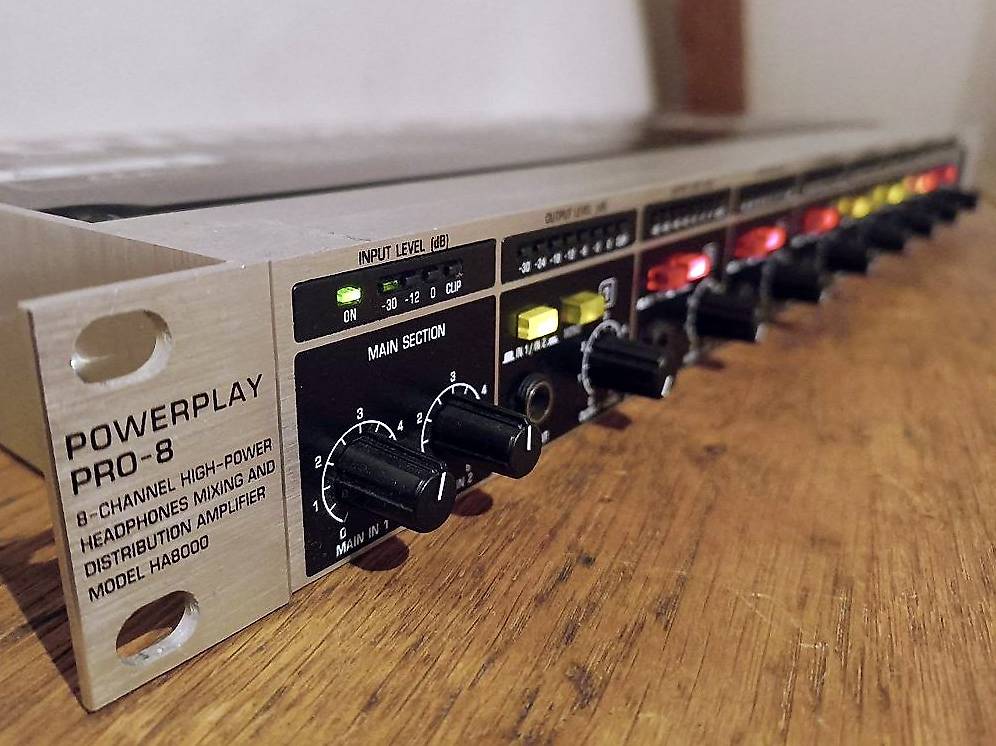 Behringer Powerplay Pro-8 HA8000 Kopfhörer-Vorverstärker im Kanton ...