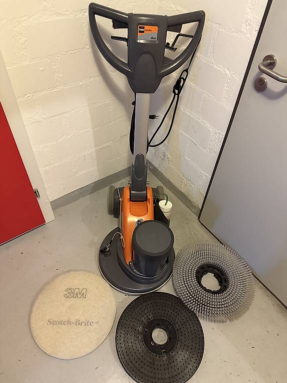 Taski Ergodisc DUO mit Wassersauger im Kanton Aargau - tutti.ch