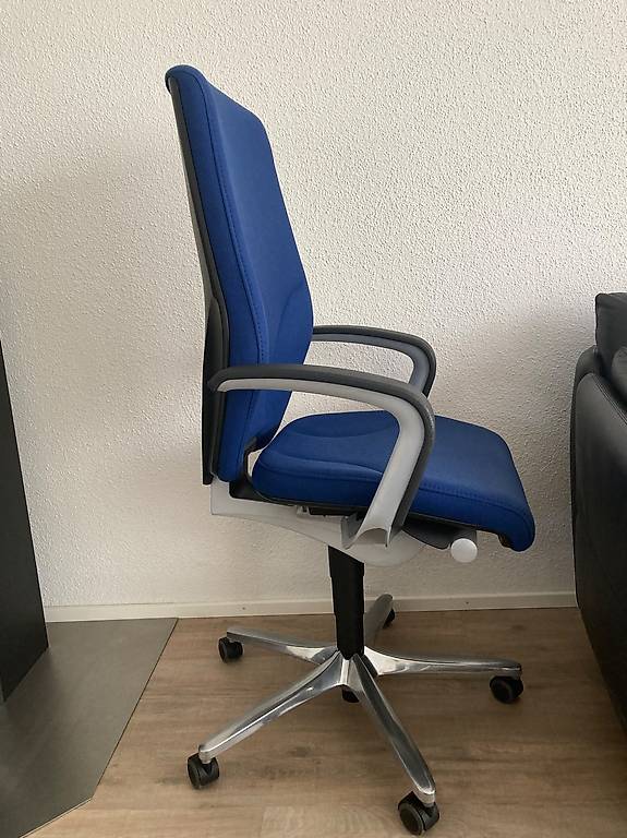Giroflex mit spez. Sitzhöhe 57cm - 75cm im Kanton Aargau - tutti.ch
