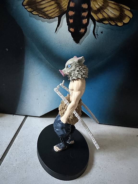 Action Figure Inosuke di demon slayer im Kanton Tessin - tutti.ch