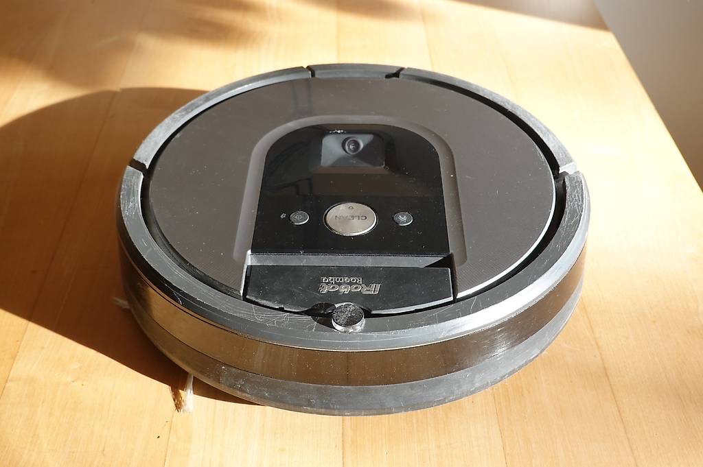 Staubsauger Roboter IRobot Roomba 960 im Kanton Basel-Stadt - tutti.ch