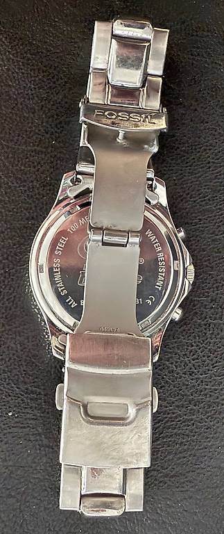 Uhr FOSSIL / Stahl / Quarz im Kanton Basel-Stadt - tutti.ch