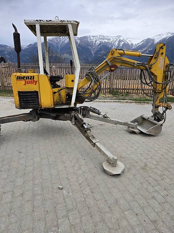 Menzi muck im Kanton Graubünden - tutti.ch
