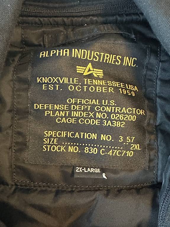 ALPHA INDUSTRIES INC. Jacket Grösse XXL 250.- Franken im Kanton Zürich ...