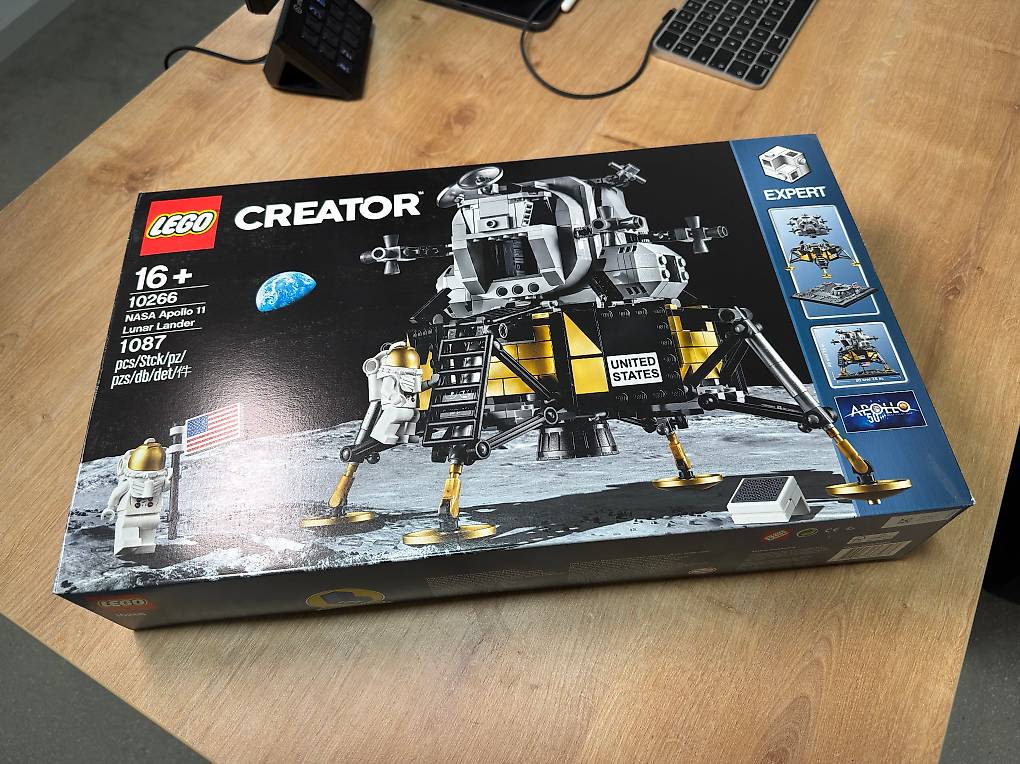 LEGO Creator Expert 10266 - NASA Apollo 11 Mondlandefähre im Kanton ...
