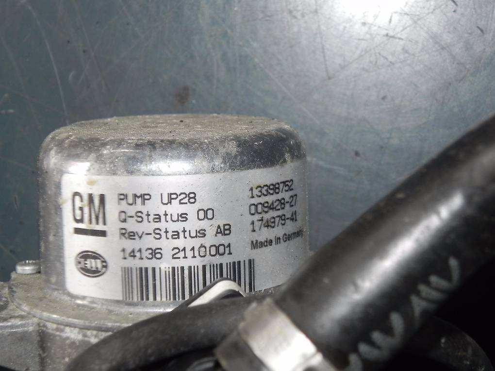 13398752 Vakuumpumpe Opel Astra J 1.4NET JG14 im Kanton Luzern - tutti.ch