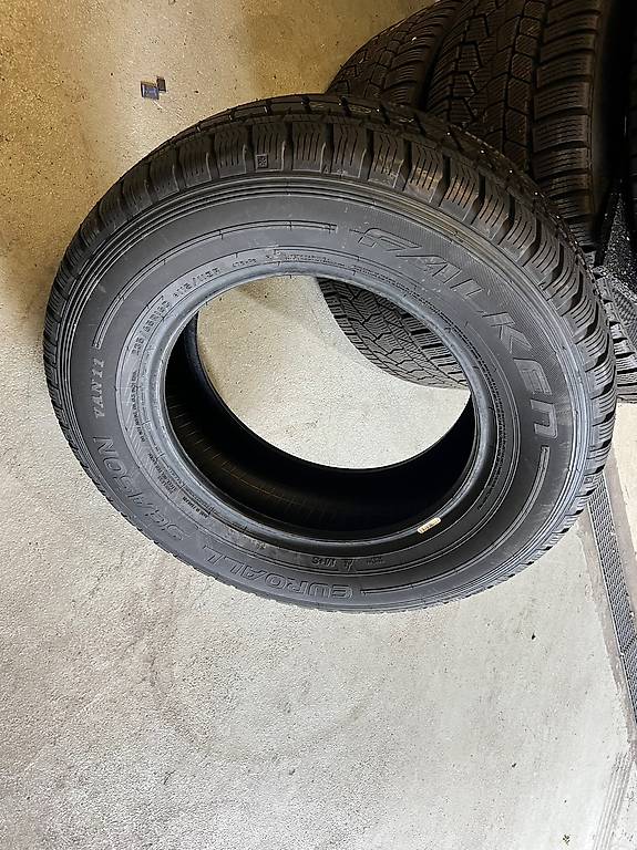 Reifen 235/65 R16 C Ganzjahres im Kanton Bern - tutti.ch