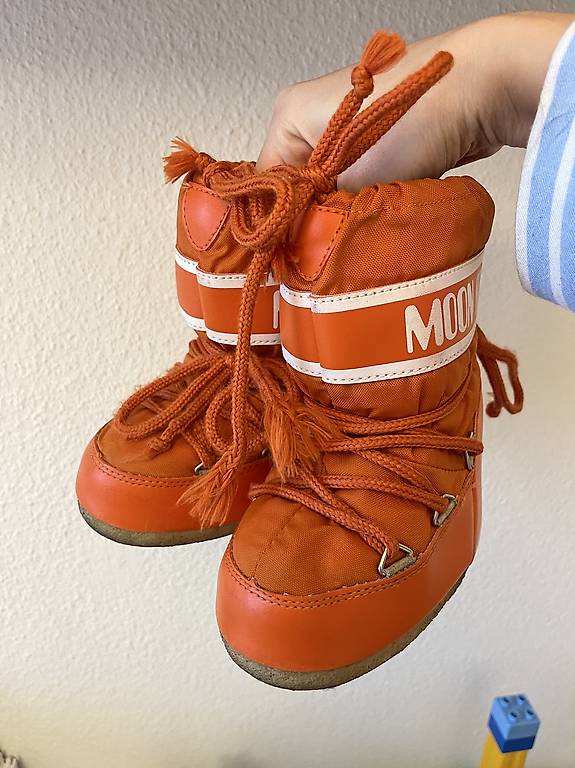 Moon Boot 23-26 Kinder Winterschuhe 24 25 im Kanton Zürich - tutti.ch
