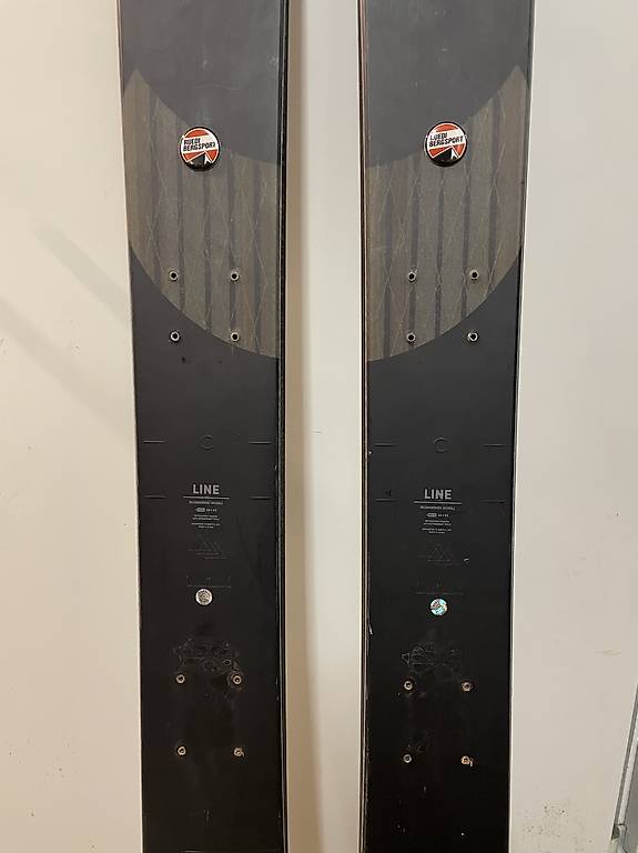 Skitouren-/ Freerideski Line Vision 118cm breit, 175cm lang im Kanton ...
