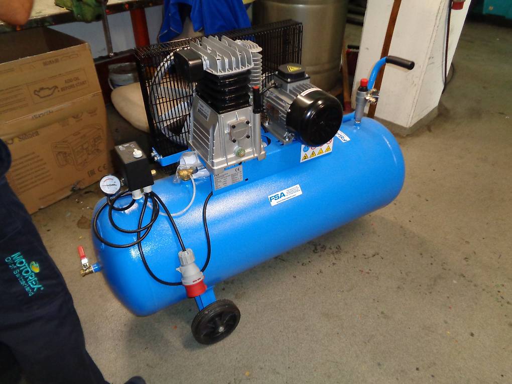 GIS Kolben-Kompressor Typ GS25/200/500/CAR/T Canton Berne - tutti.ch