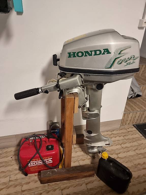 Aussenbordermotor Honda 4.5 PS, 4 Takt "Defekt" im Kanton Bern - tutti.ch