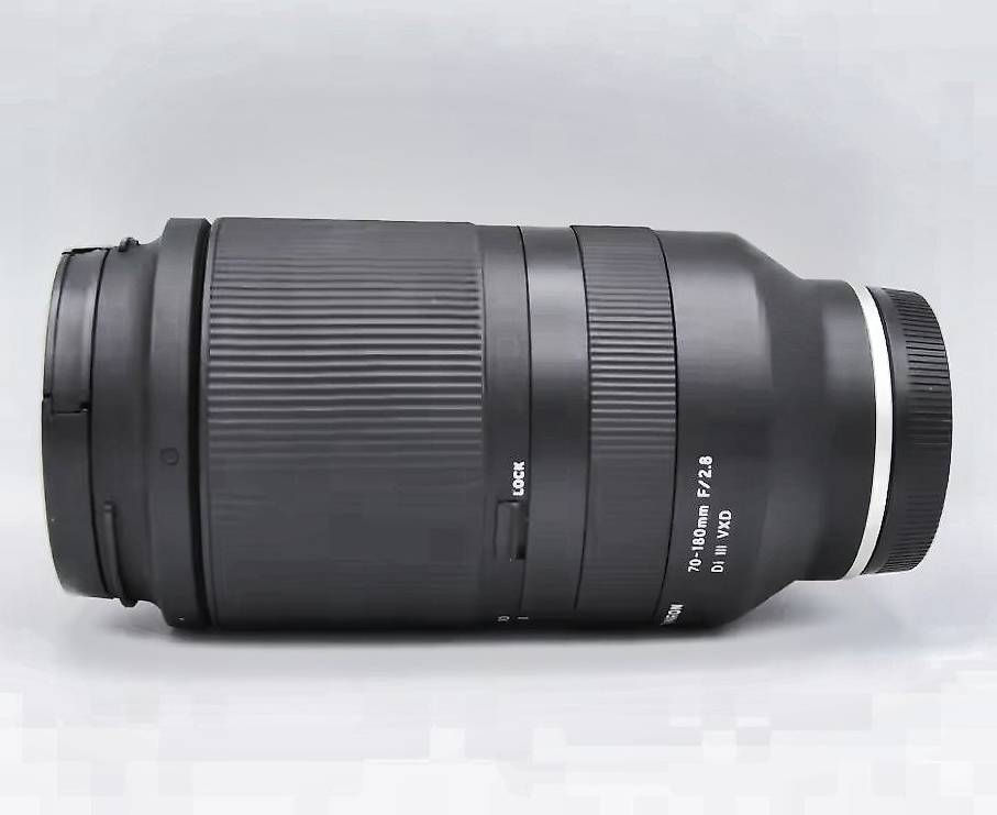 Objektiv Tamron 70-180mm F/2.8 Di III VXD für Sony im Kanton Zürich ...