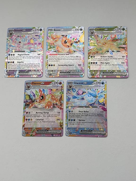 Prismatic Evolutions EX Set EN im Kanton Aargau - tutti.ch