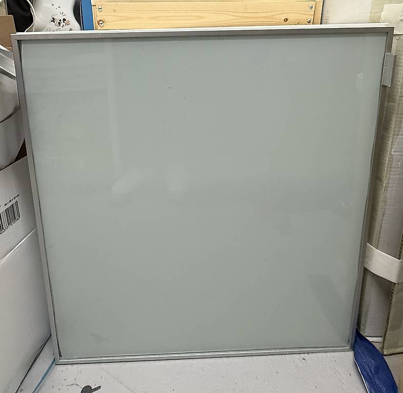 Ikea Besta con anta vetro Canton Tessin - tutti.ch