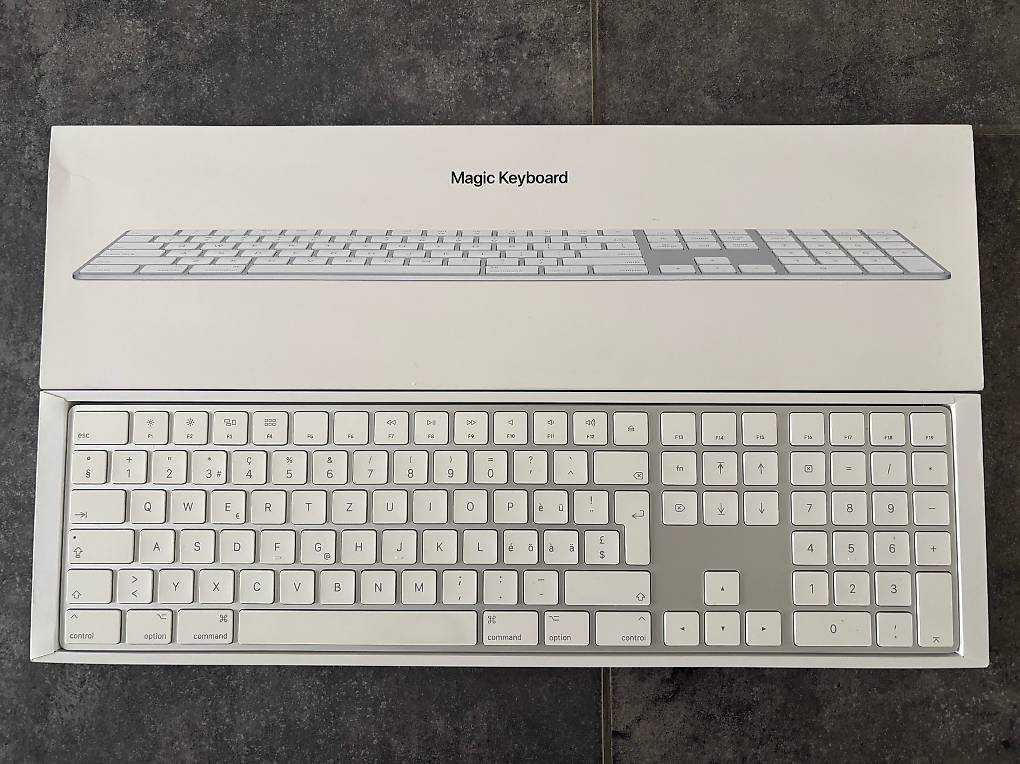 Apple Magic Keyboard mit Ziffernblock im Kanton Zürich - tutti.ch