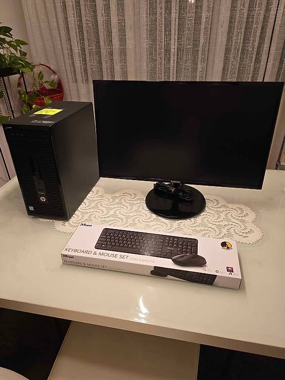 HP Core i5 16 GB 500 SSD 27"Zoll Monitor Windows 11.! im Kanton Zürich ...