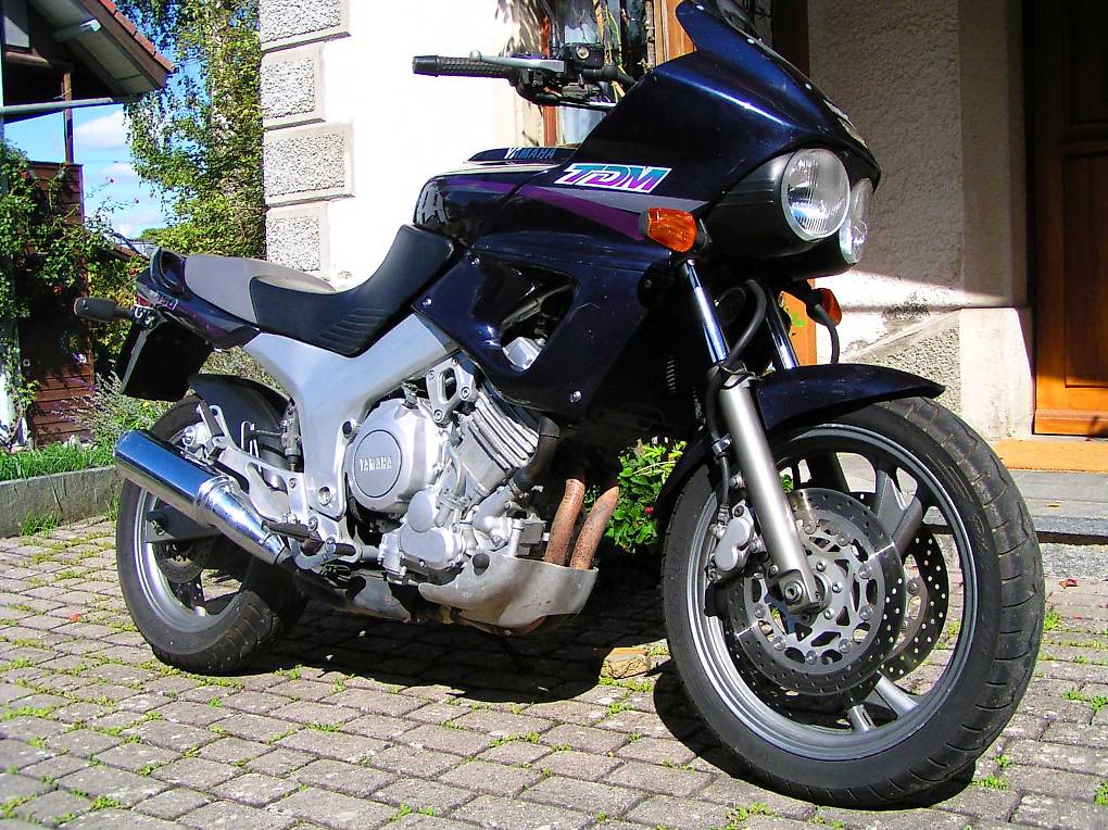 Yamaha TDM 850 -stabiles Motorrad für den Arbeitsweg mit MFK im Kanton ...