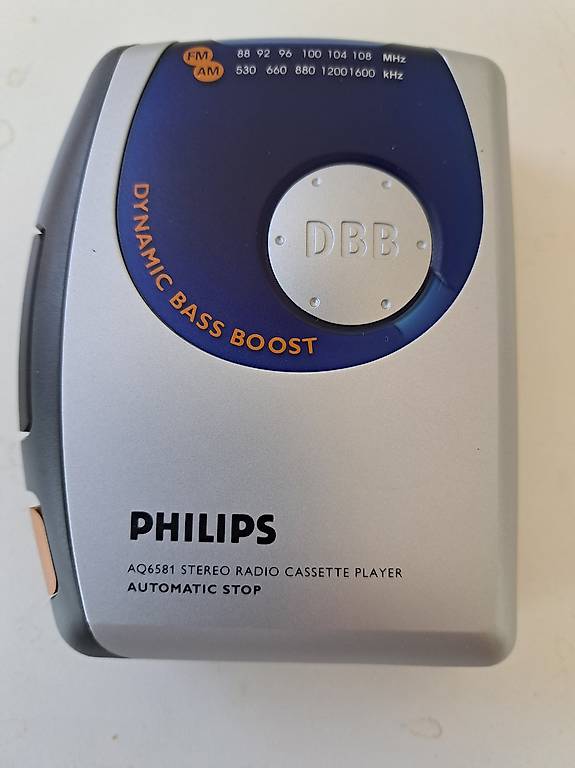 WALKMAN PHILIPS AQ6581 Kassettenabspielgerät mit Radio im Kanton St ...