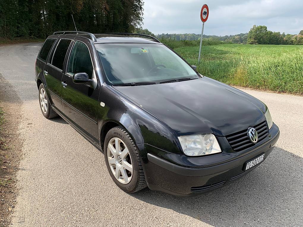 VW Bora Variant 2.0 Schwarz im Kanton Thurgau - tutti.ch