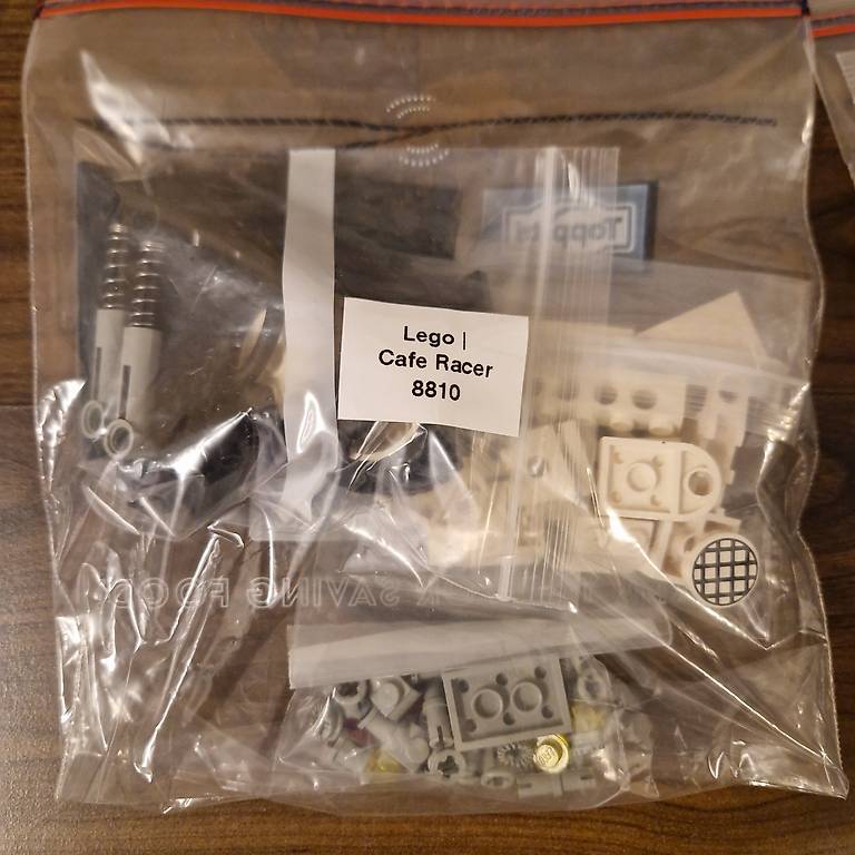 Lego Technic Cafe Racer + Night Chopper + ATX Sport Cycle im Kanton ...