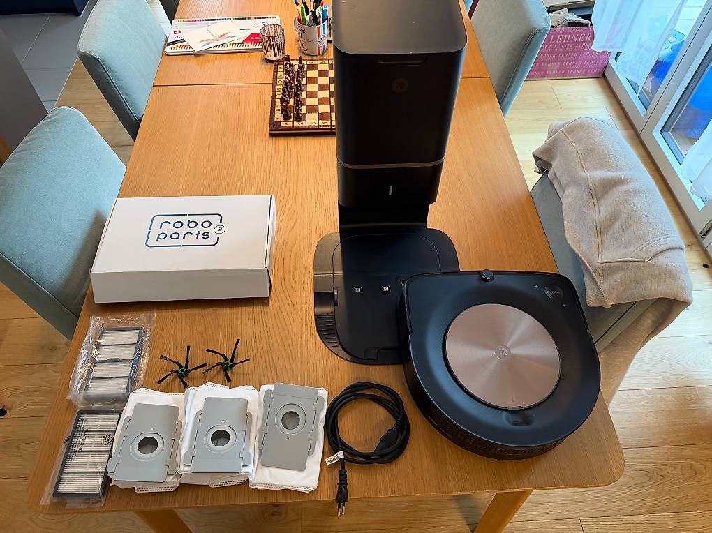iRobot Roomba s9+ inkl. Absaugstation gebraucht Cantone Zurigo - tutti.ch