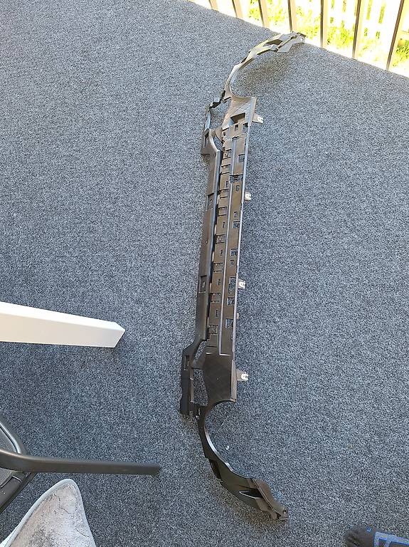 Stossfänger hinten bmw g20 g21 m sport im Kanton Bern - tutti.ch