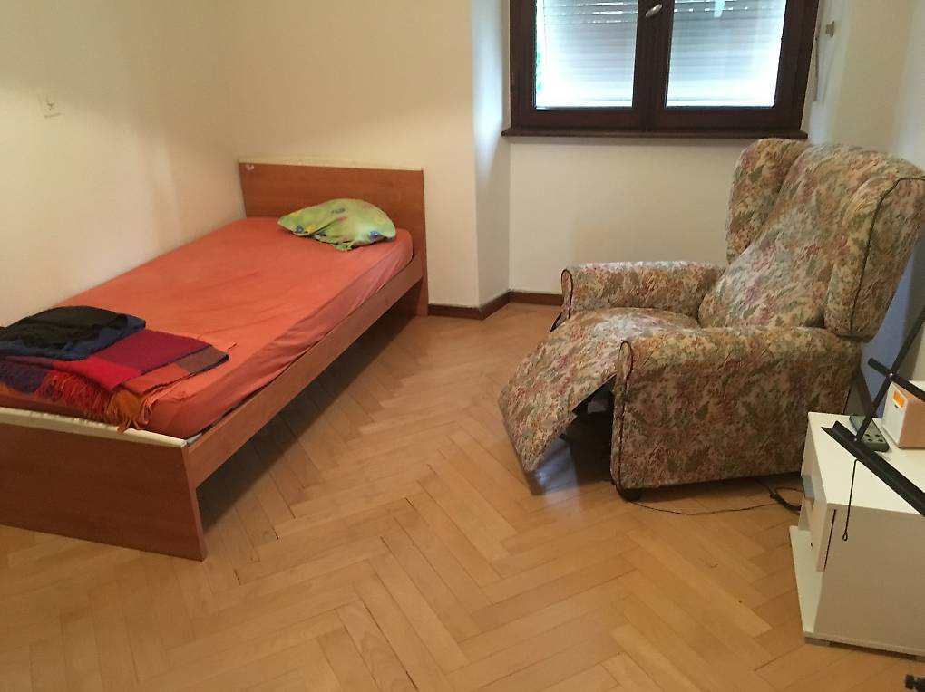 AFFITTASI STANZE MODERNE IN CENTRO A BELLINZONA Cantone Ticino ...