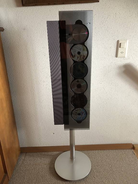 Beosound 9000 mit beo 4 Fehrnbedienung und Bodenstand im Kanton Bern ...