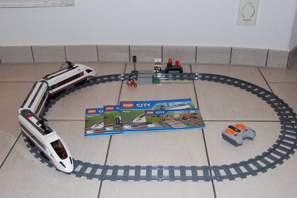 Lego City - Hochgeschwindigkeitszug 60051 im Kanton Zürich - tutti.ch