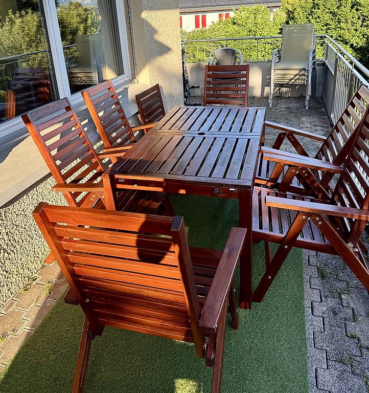 Garten-Sitzgruppe mit Tisch mit 6 verstellb. Stühlen im Kanton ...