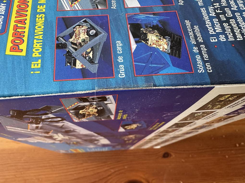 Micro Machines Flugzeugträger Sea Hawk, Galoob, Famosa 64162 im Kanton ...