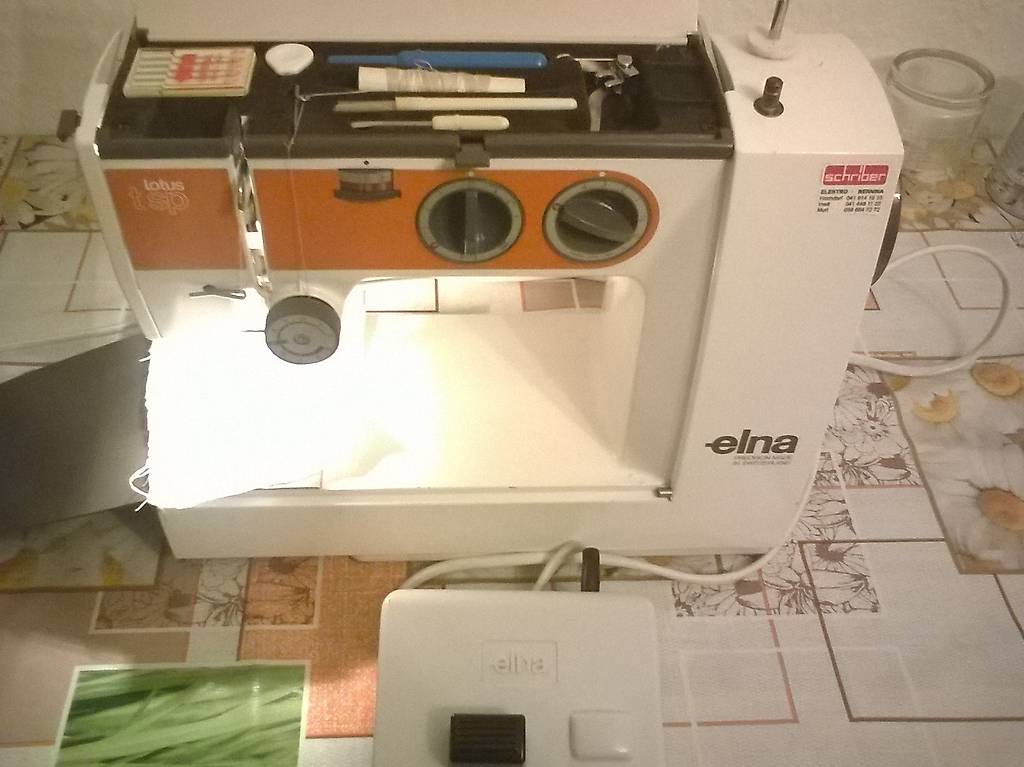 Nähmaschine Elna Lotus.tsp im Kanton Basel-Landschaft - tutti.ch