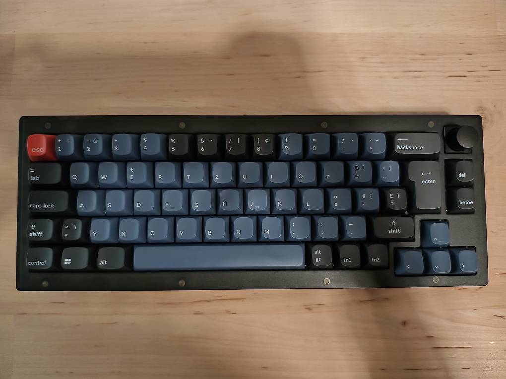 Keychron V2 Frosted Black Red Switch (ISO-CH) mit Knob im Kanton Basel ...