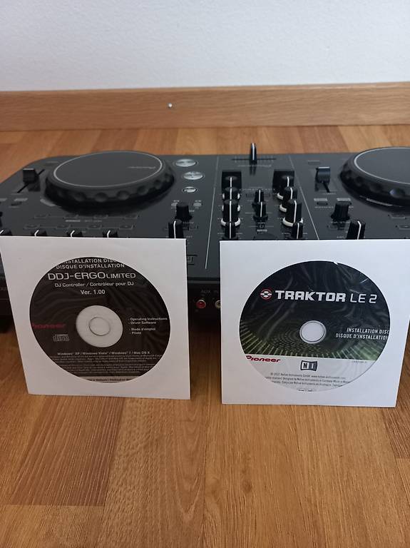 DDJ-ERGO-K DJ-Controller Virtual DJ Limited Edition (black) im Kanton ...