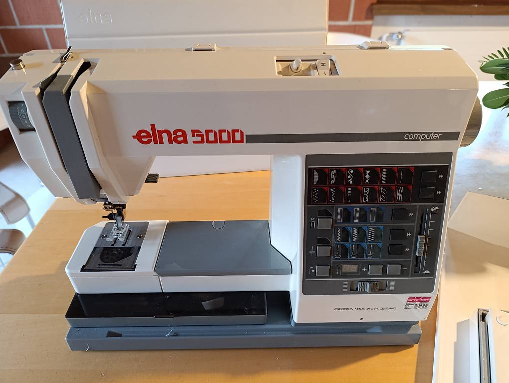 Nähmaschine Elna 5000 im Kanton Aargau - tutti.ch