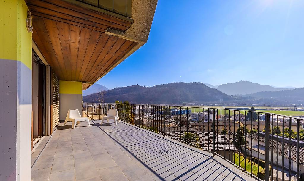 CASA GEMELLA 5.5 LOCALI CON VISTA LAGO PARZIALE AD AGNO Cantone Ticino ...